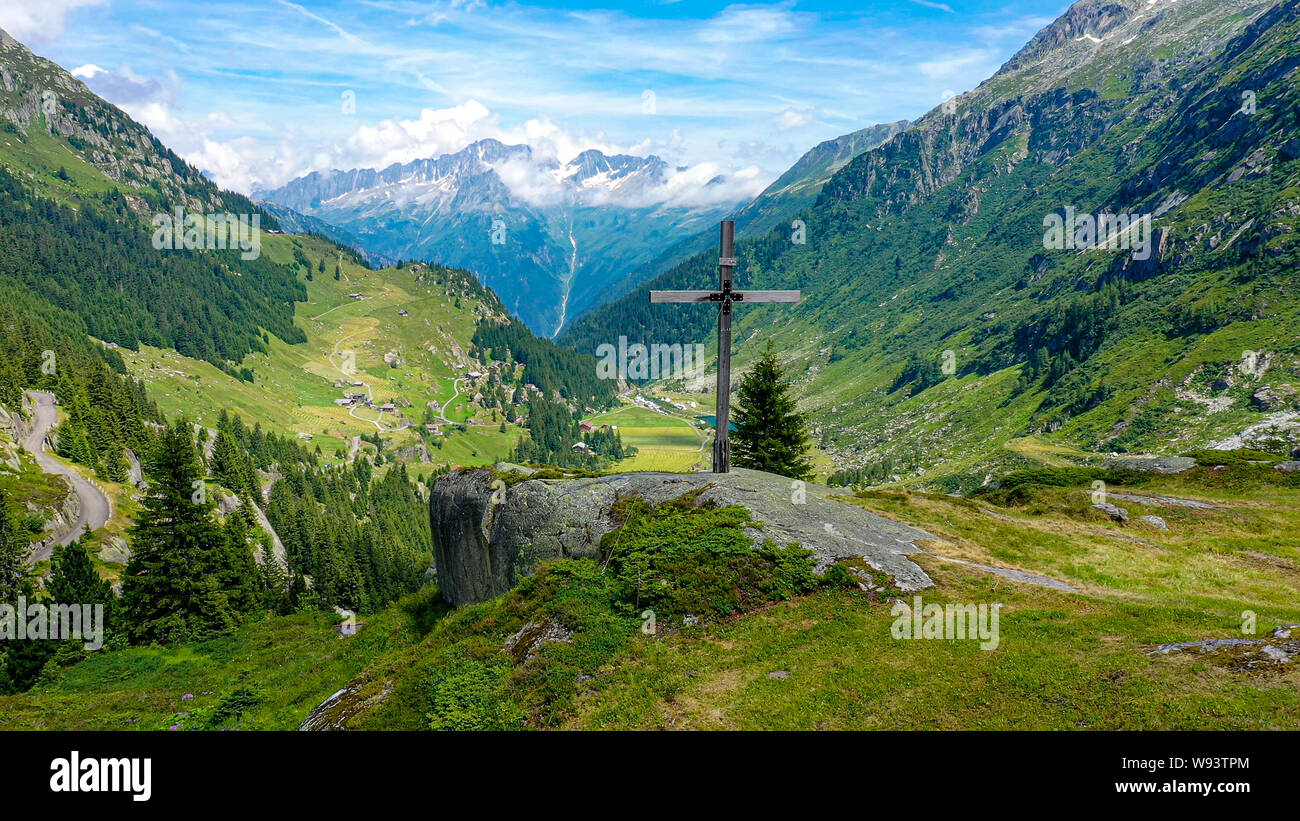 Alpen von oben -Fotos und -Bildmaterial in hoher Auflösung – Alamy