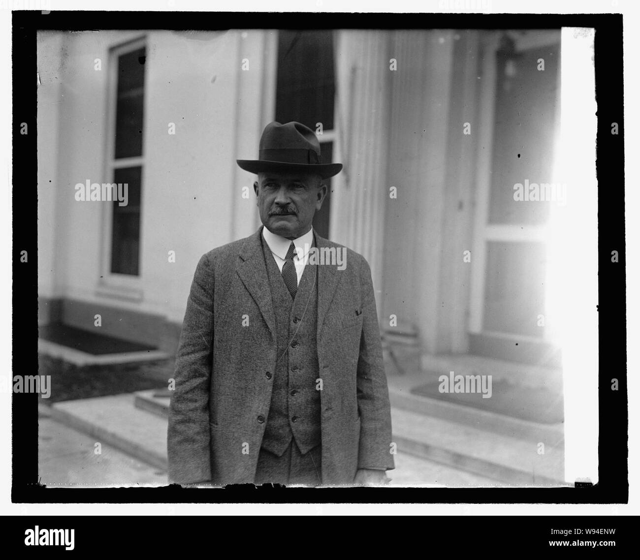 Admirals uniform -Fotos und -Bildmaterial in hoher Auflösung – Alamy