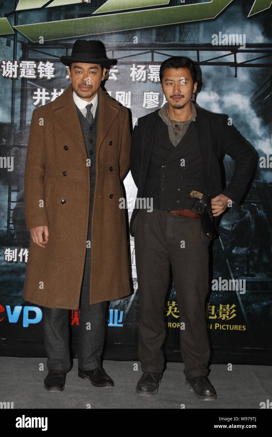 Hong Kong Schauspieler Nicholas Tse (R) und Sean Andy stellen während ...
