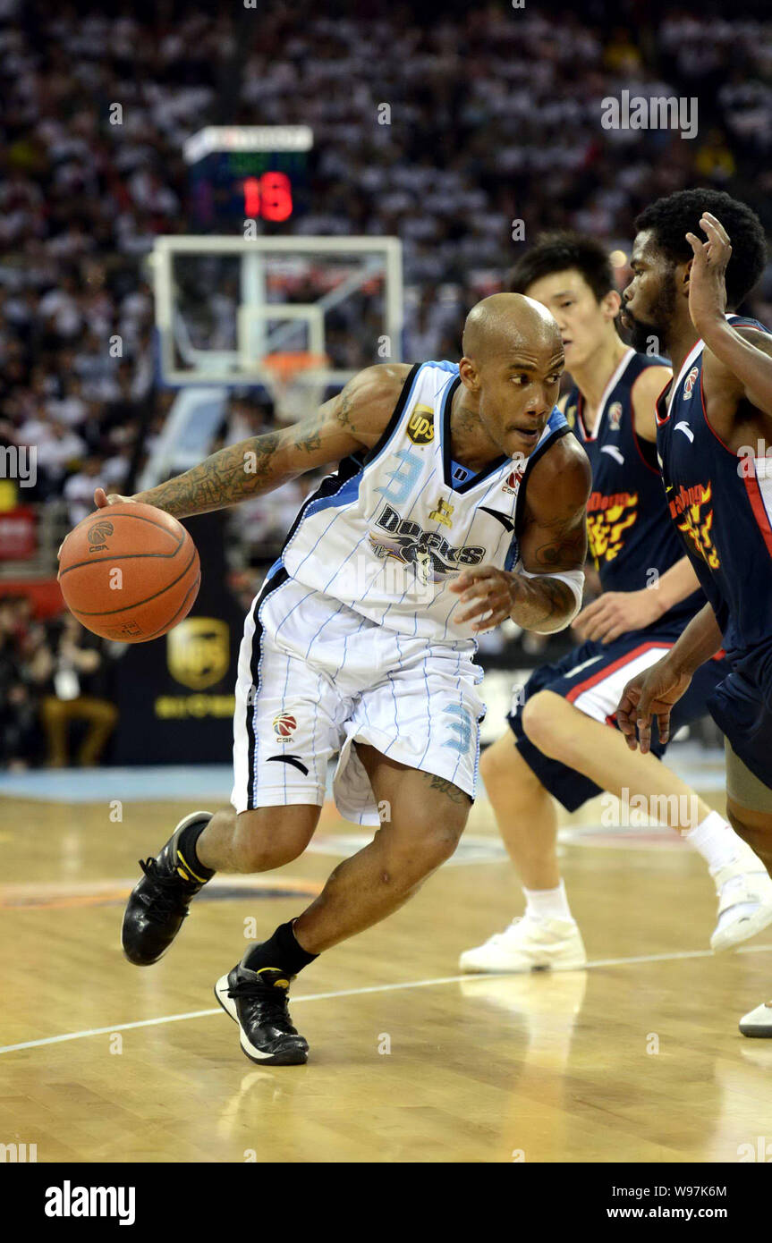 Stephon Marbury Der Beijign Enten, Links, Herausforderungen Aaron Jamal ...