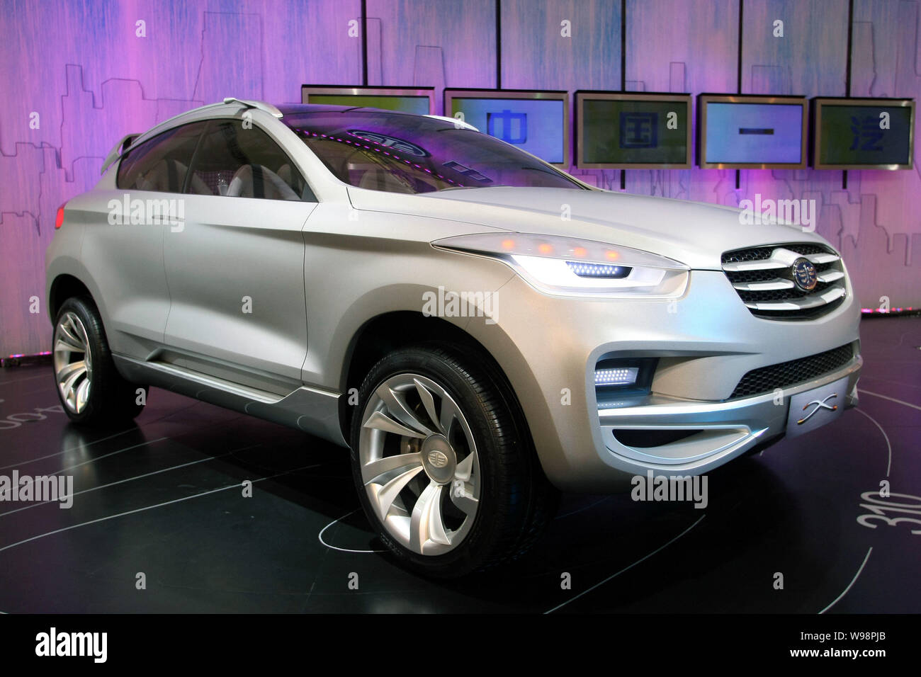 Erstes Automobilwerk Stockfotos und -bilder Kaufen - Alamy