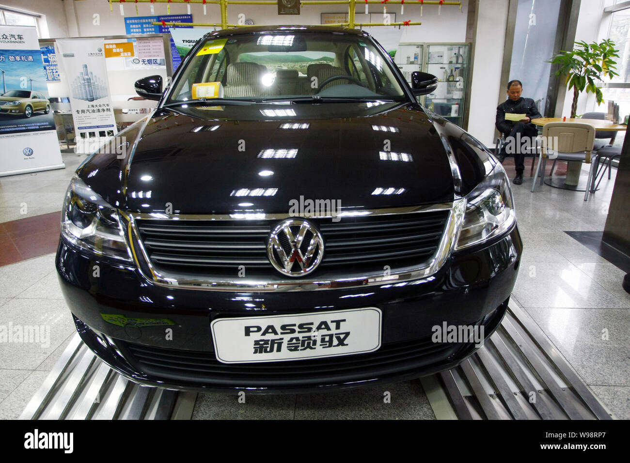 Volkswagen autohaus china -Fotos und -Bildmaterial in hoher Auflösung ...