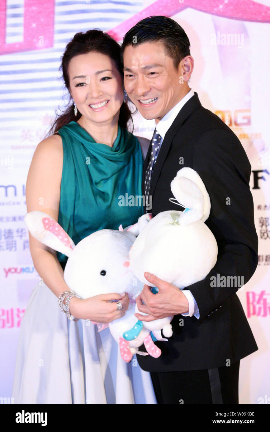 Hong Kong Sänger und Schauspieler Andy Lau (rechts) und chinesische ...