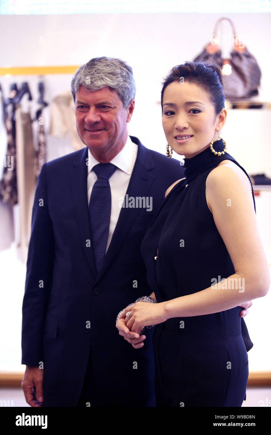 Yves Carcelle, Vorsitzender und CEO von Louis Vuitton und chinesische ...