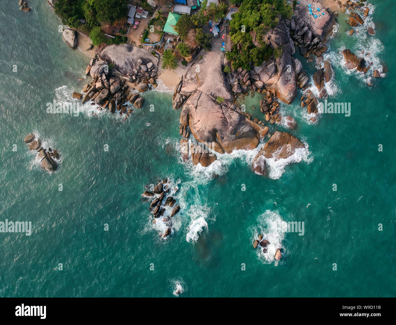 Grandfather rocks koh samui -Fotos und -Bildmaterial in hoher Auflösung ...