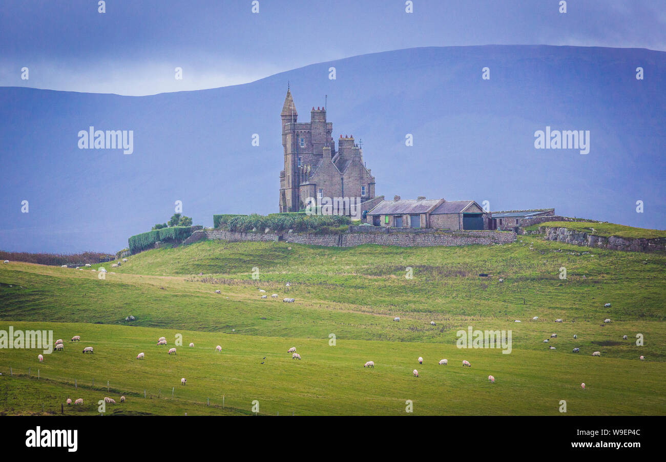 Classiebawn castle -Fotos und -Bildmaterial in hoher Auflösung – Alamy