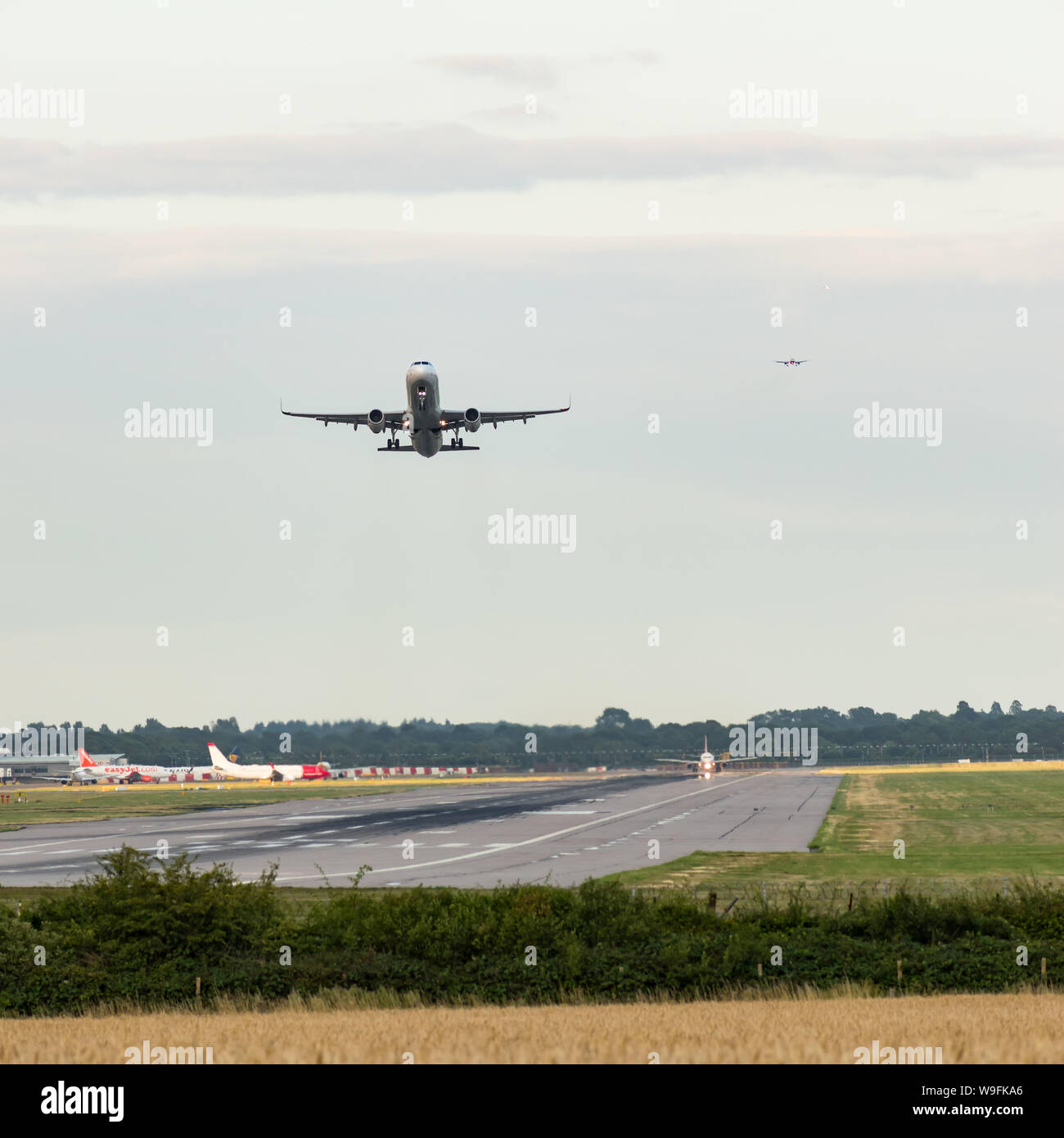 Ba plane taking off -Fotos und -Bildmaterial in hoher Auflösung – Alamy