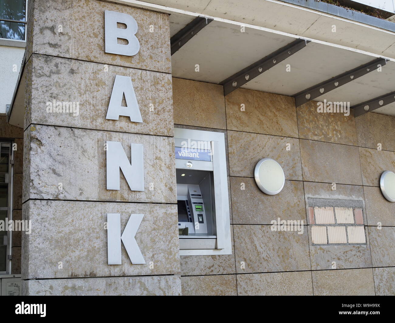Valiant bank -Fotos und -Bildmaterial in hoher Auflösung – Alamy