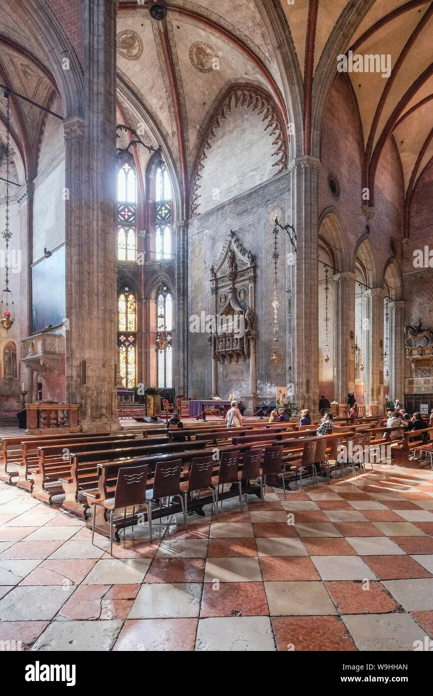 Gloriosa dei frari -Fotos und -Bildmaterial in hoher Auflösung – Alamy