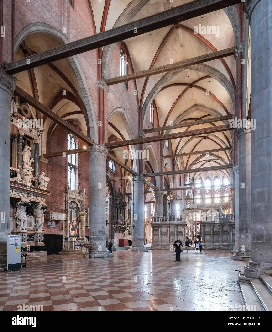 Gloriosa dei frari -Fotos und -Bildmaterial in hoher Auflösung – Alamy
