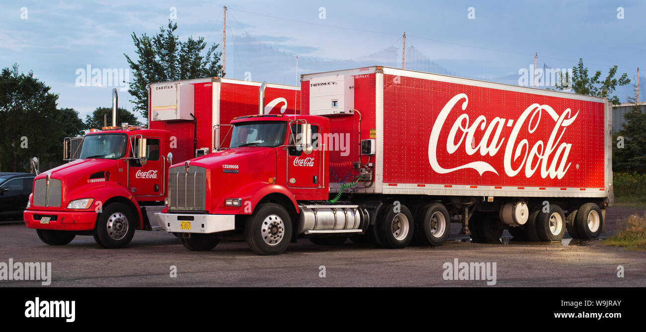 Coca cola transport -Fotos und -Bildmaterial in hoher Auflösung – Alamy