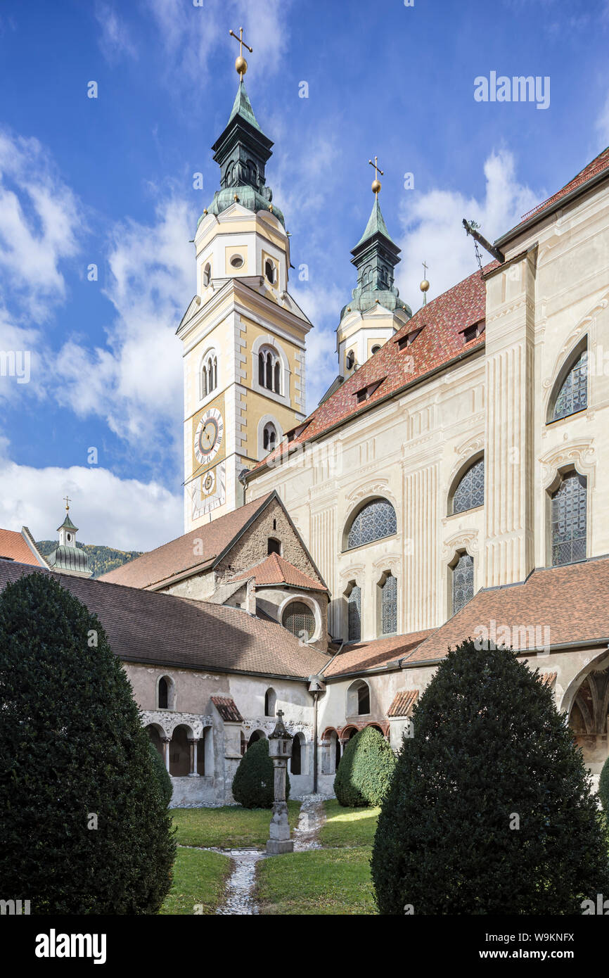 Brixen domplatz -Fotos und -Bildmaterial in hoher Auflösung – Alamy