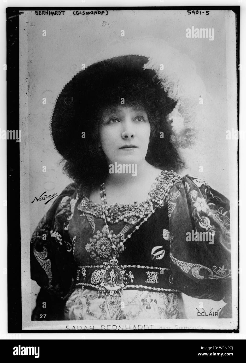 Portrait of sarah bernhardt Schwarzweiß-Stockfotos und -bilder - Alamy