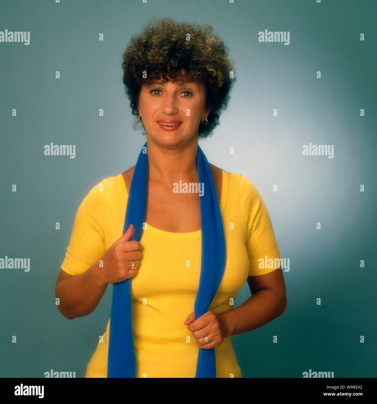 Margot Mahler, bayerische Volksschauspielerin, bei einem Fotoshooting, Deutschland 1985 ...