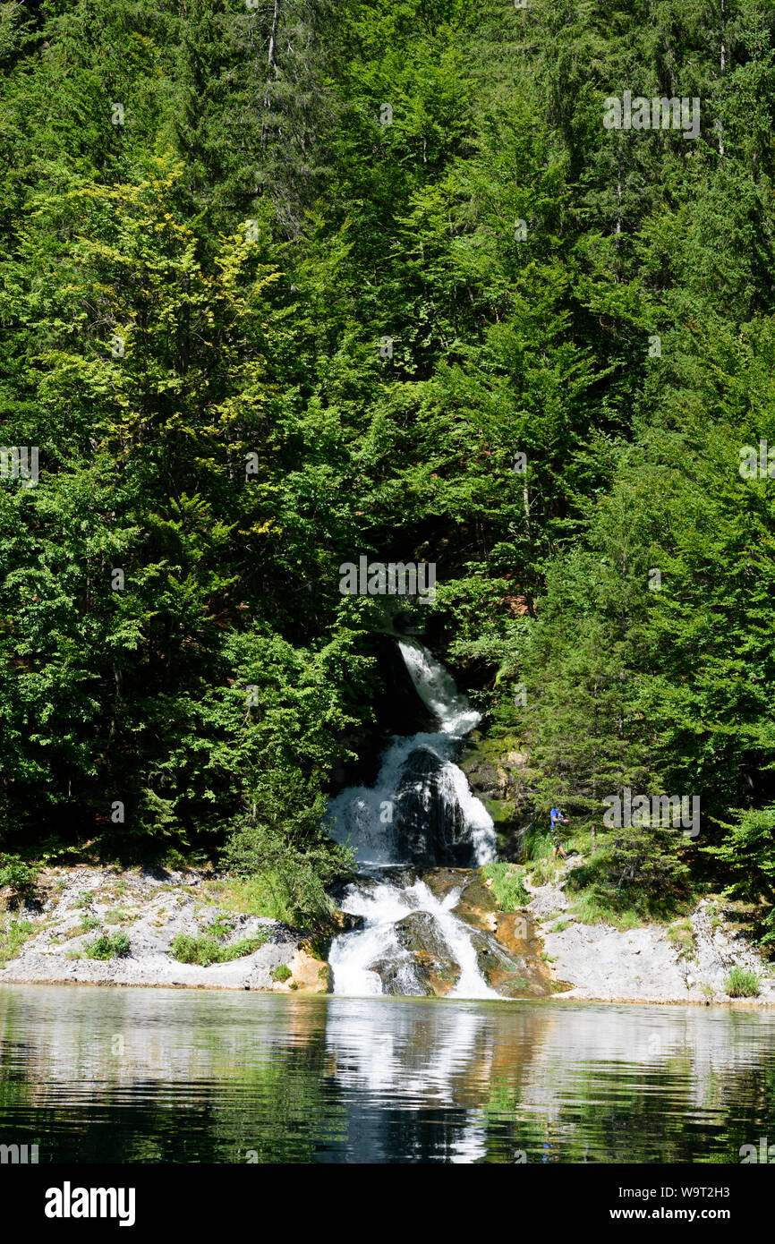 Grundlsee: Toplitzsee (See Toplitz), Wasserfall von Vordernbach in ...