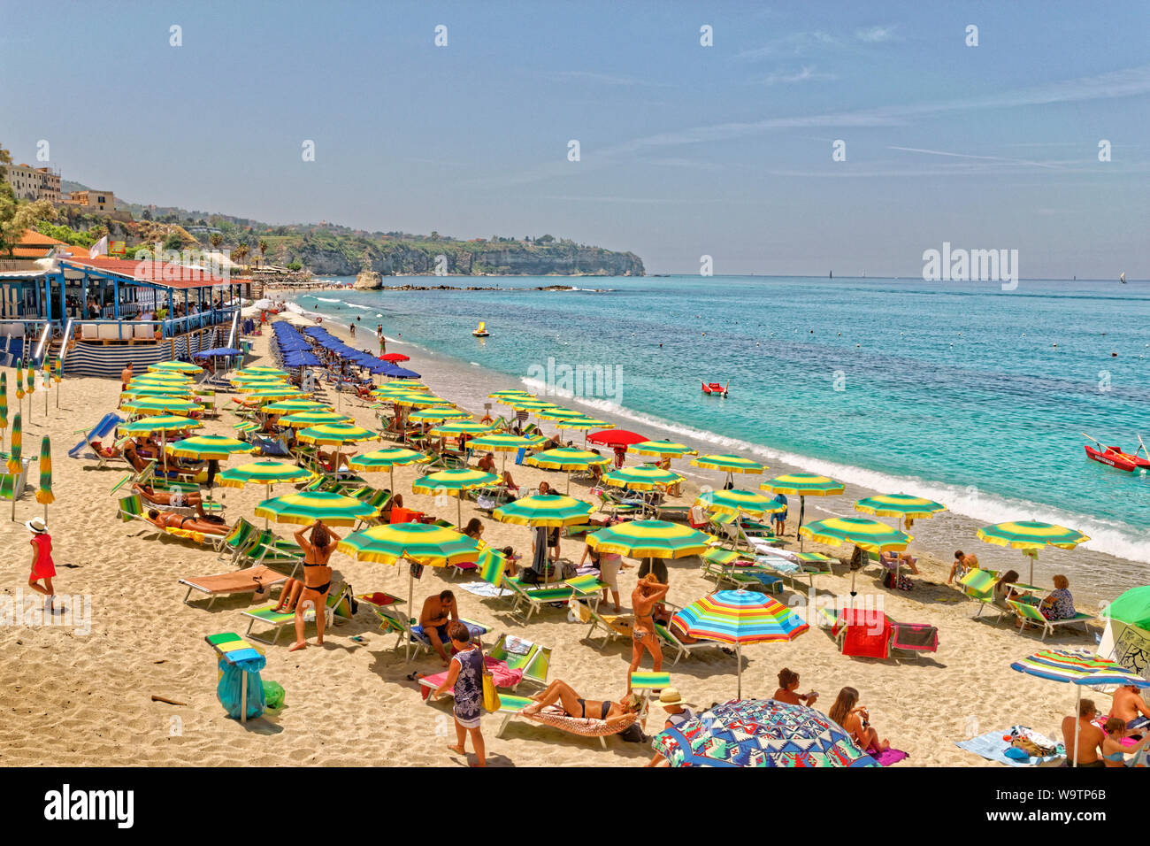 Tropea beach resort -Fotos und -Bildmaterial in hoher Auflösung – Alamy