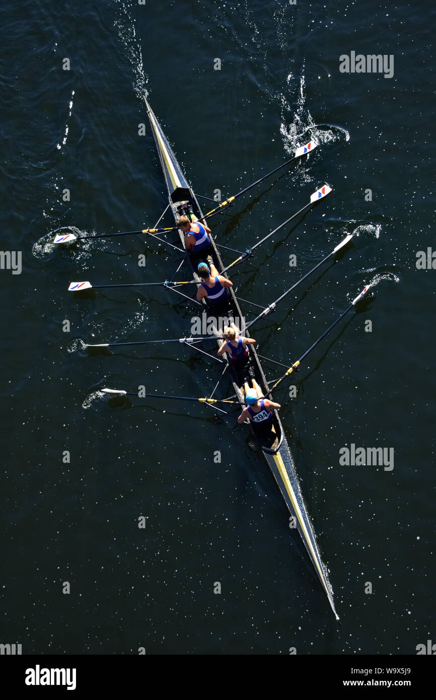 Rowing team overhead -Fotos und -Bildmaterial in hoher Auflösung – Alamy