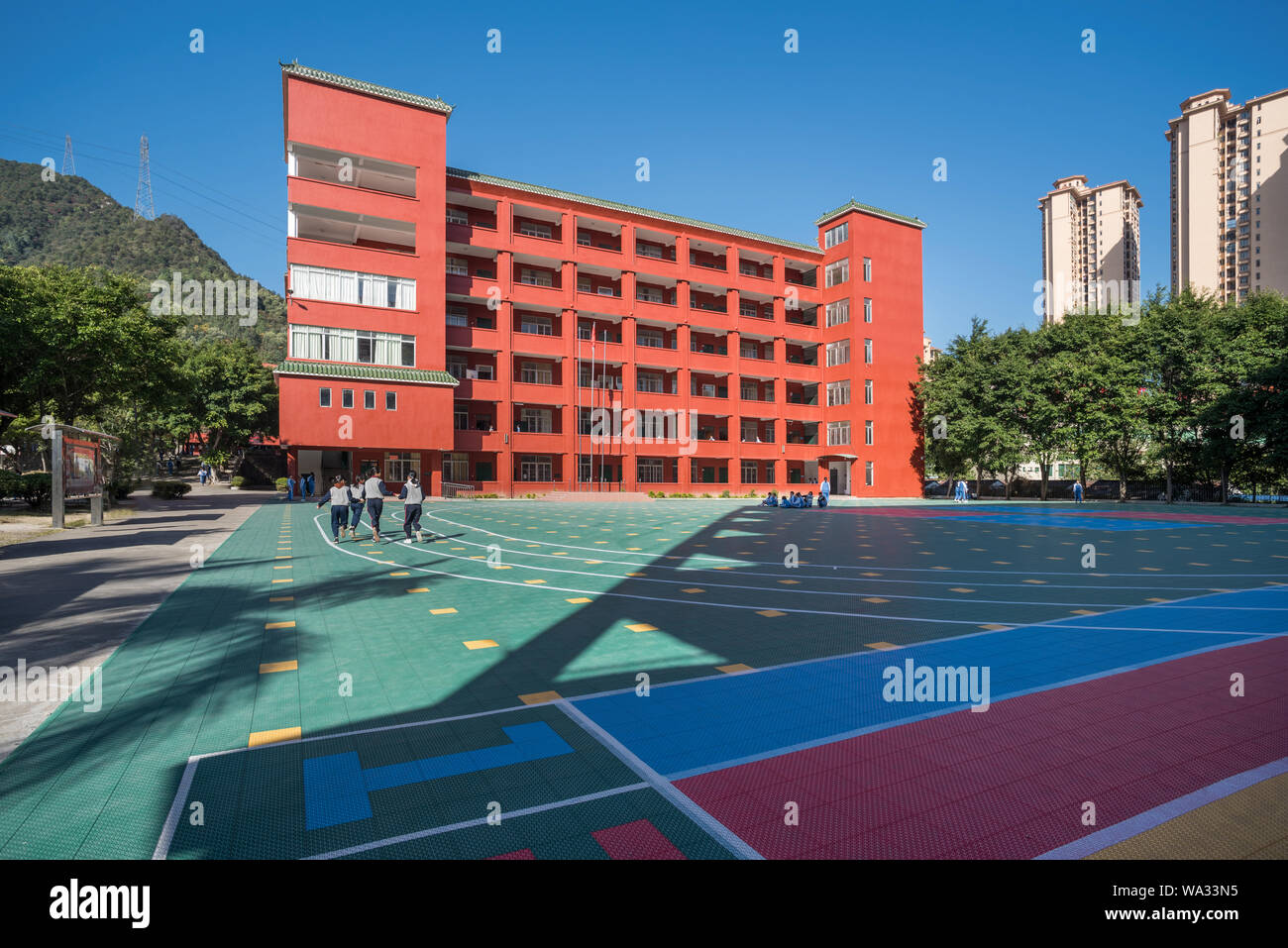 Secondary school building -Fotos und -Bildmaterial in hoher Auflösung – Alamy