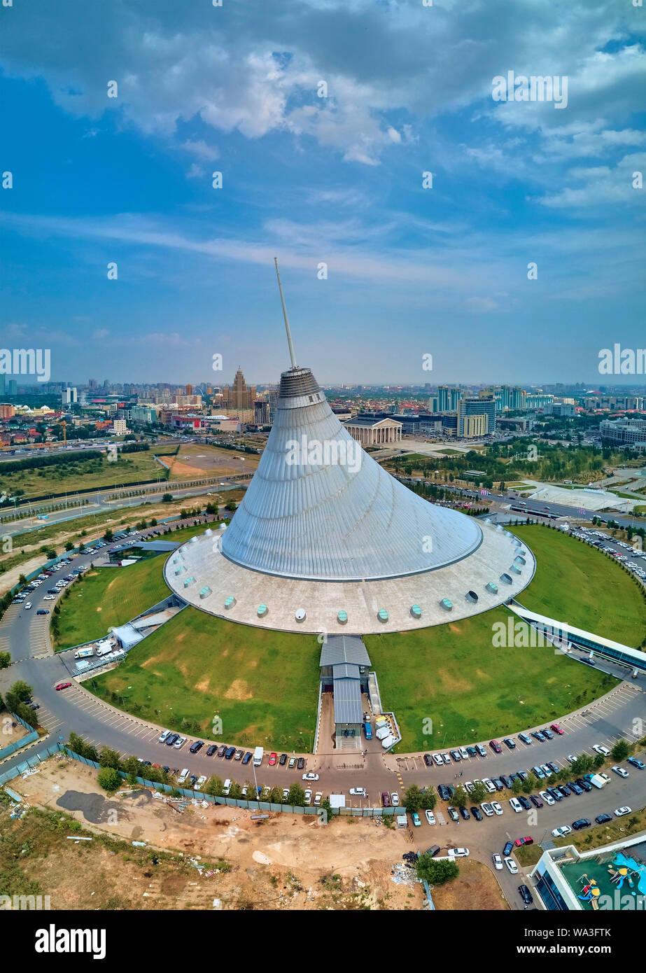 NUR-SULTAN, Kasachstan (QAZAQSTAN) - Juli 29, 2019: Sehr schöne Antenne ...