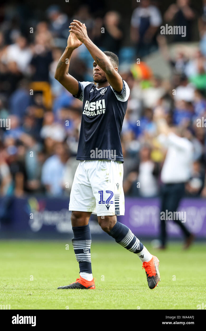 London, Großbritannien. 17 Aug, 2019. Mahlon Romeo von Millwall feiert ...