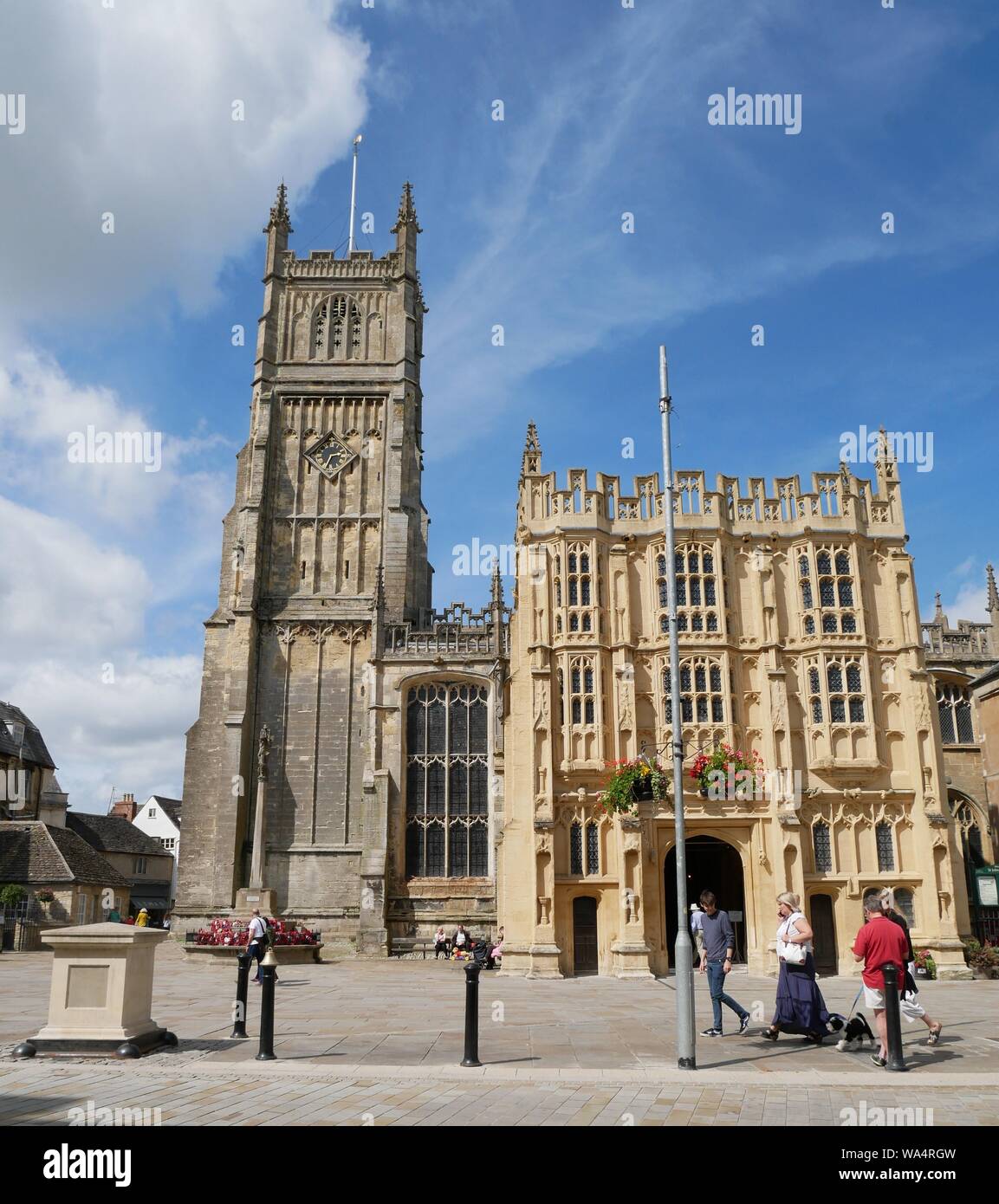 Cirencester high street -Fotos und -Bildmaterial in hoher Auflösung – Alamy