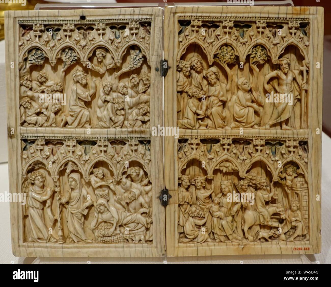 Elfenbein diptychon Stockfotos und -bilder Kaufen - Alamy