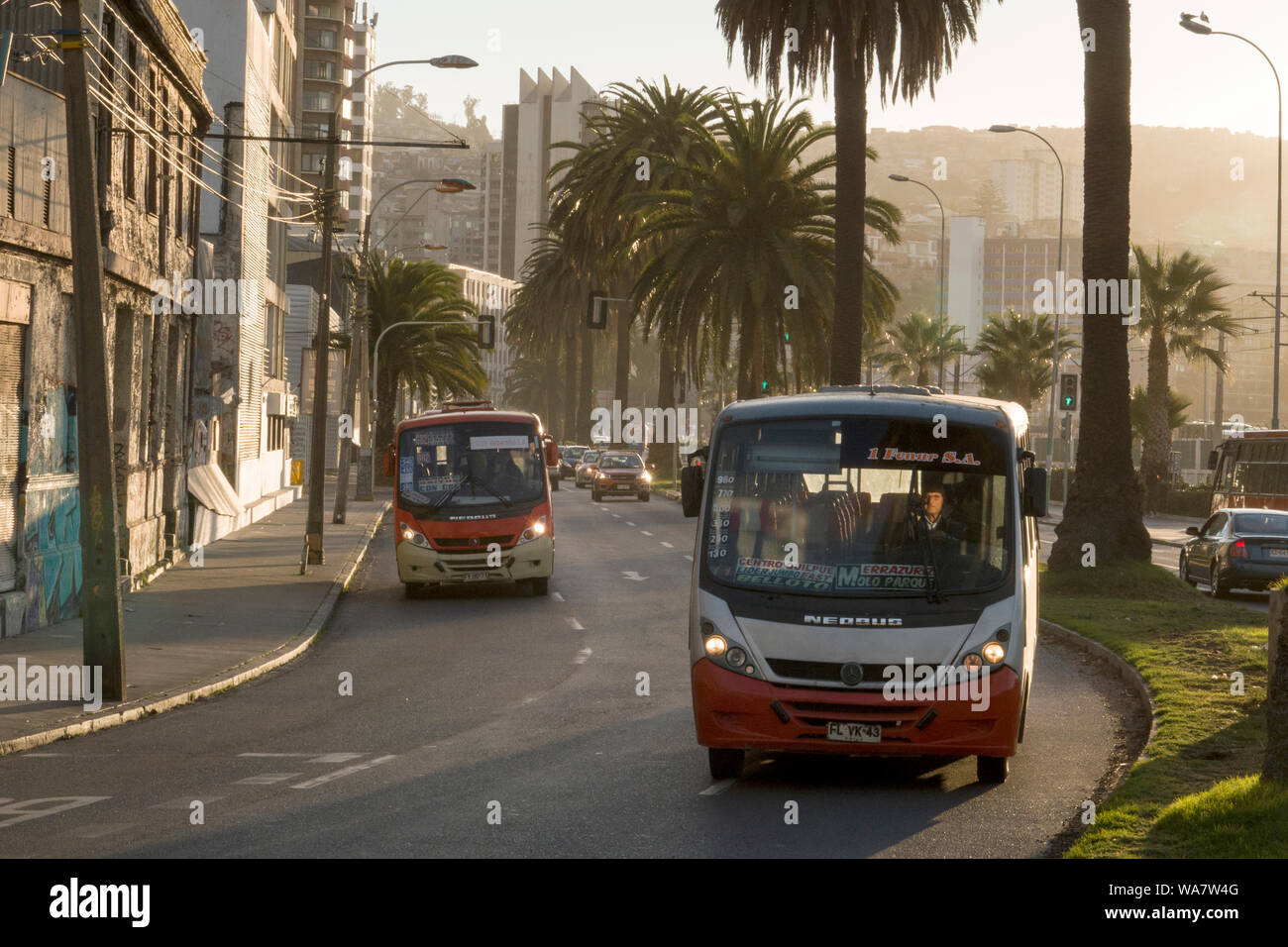 Intercity bus passenger -Fotos und -Bildmaterial in hoher Auflösung ...