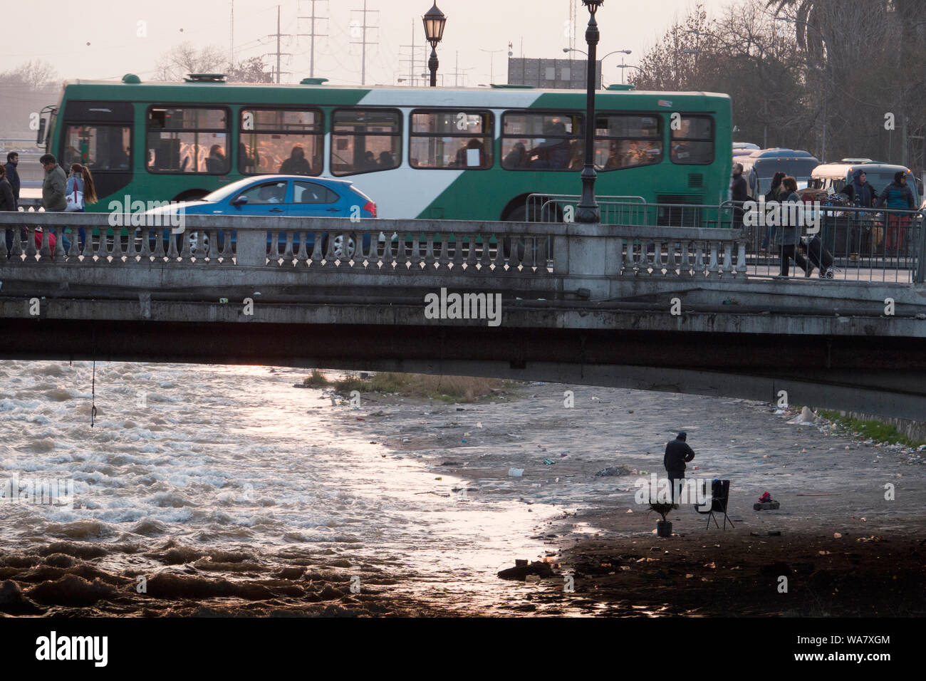 Homeless bus -Fotos und -Bildmaterial in hoher Auflösung – Alamy