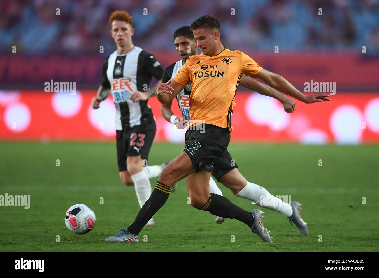 Neue wanderer -Fotos und -Bildmaterial in hoher Auflösung – Alamy