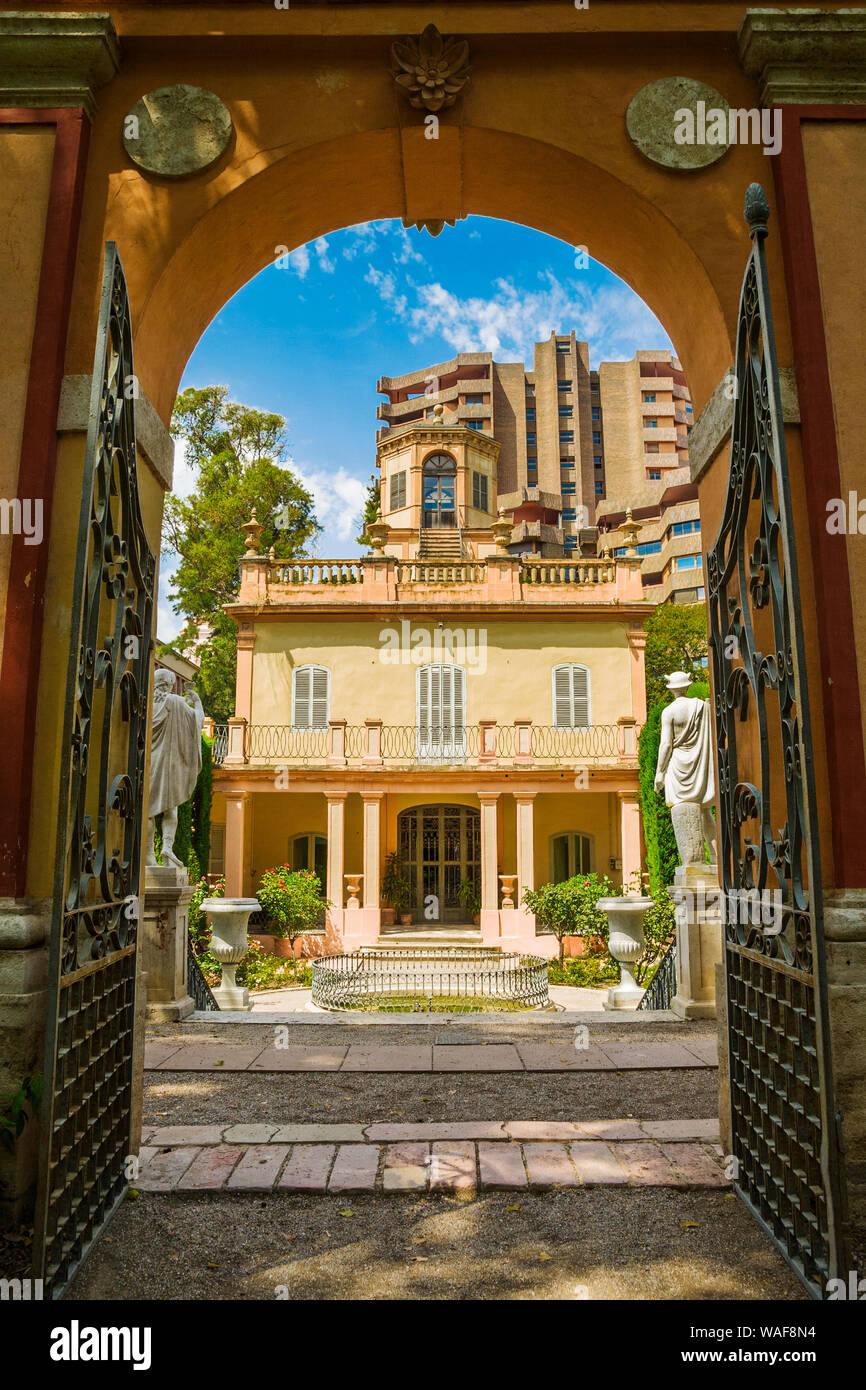 Valencia, Spanien -07/20/2019: Monforte Garten - Jardines de Monforte ...