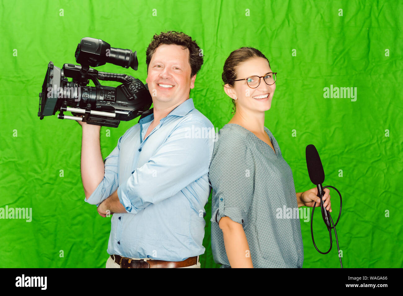 Tv studio set green screen -Fotos und -Bildmaterial in hoher Auflösung ...