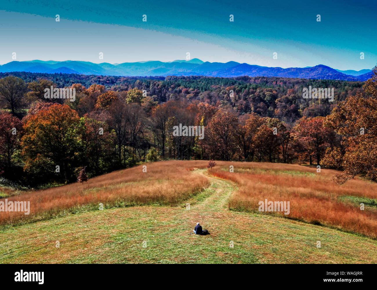 Allein in den bergen -Fotos und -Bildmaterial in hoher Auflösung – Alamy