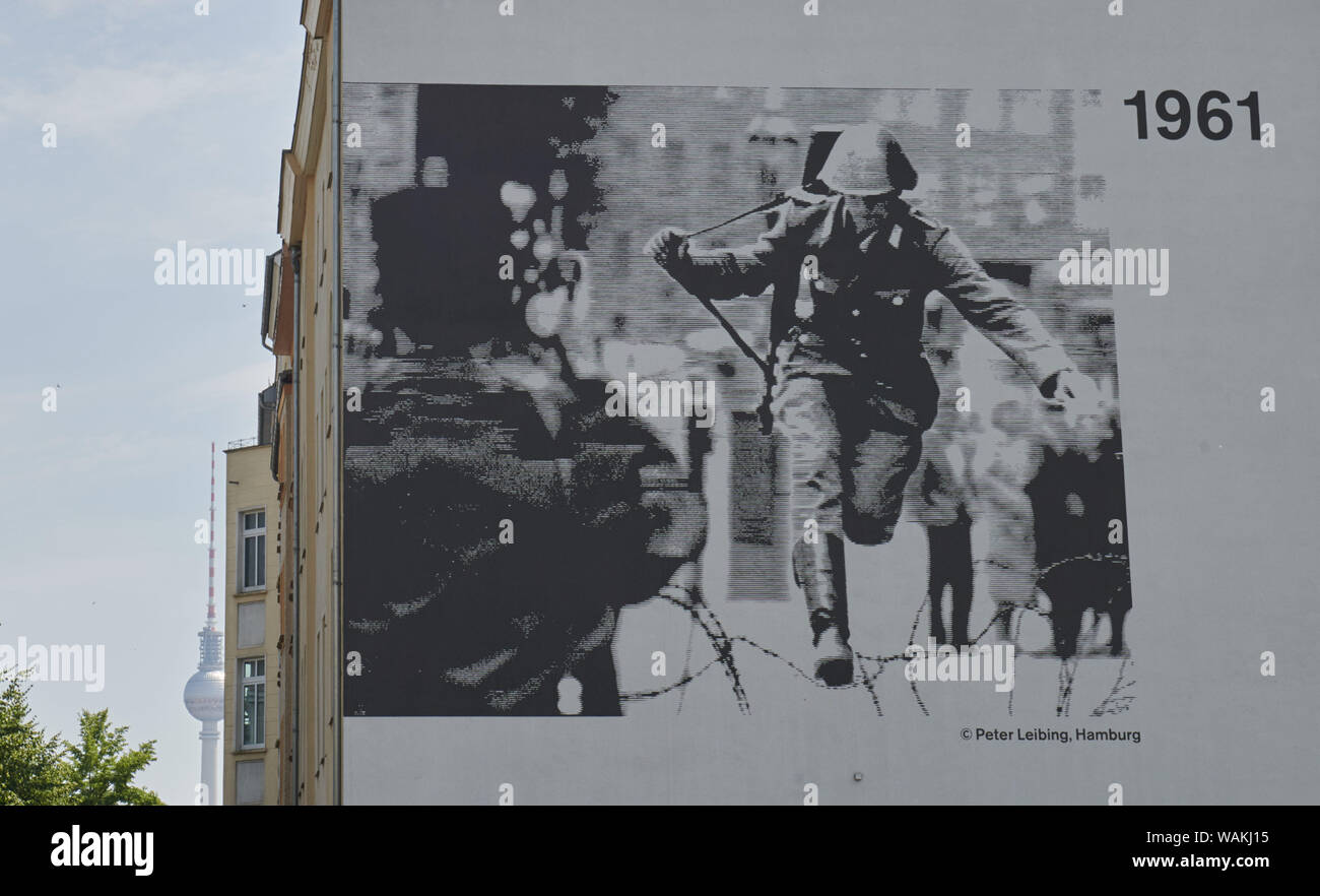 Conrad schumann 1961 -Fotos und -Bildmaterial in hoher Auflösung – Alamy