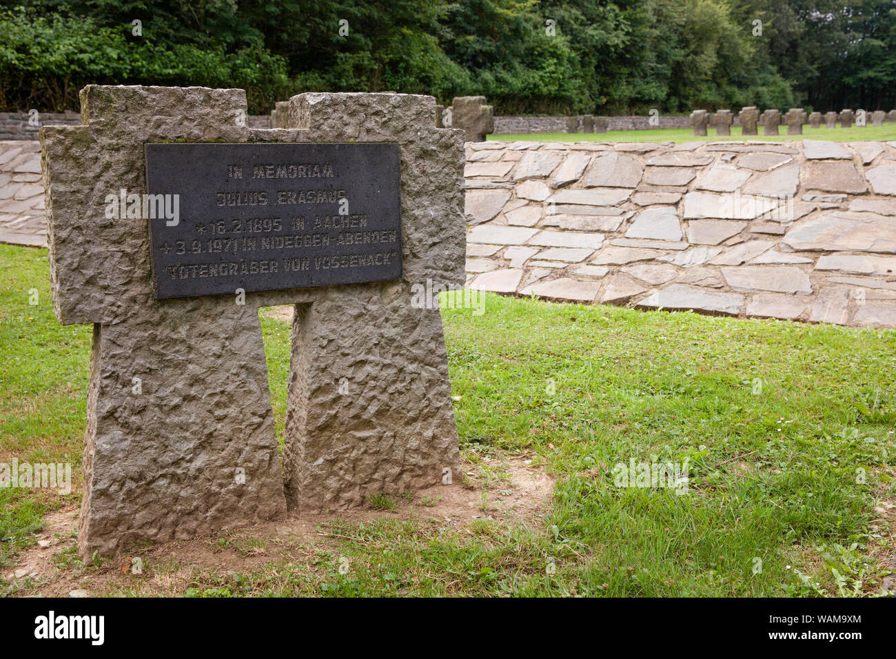 Vossenack friedhof -Fotos und -Bildmaterial in hoher Auflösung – Alamy