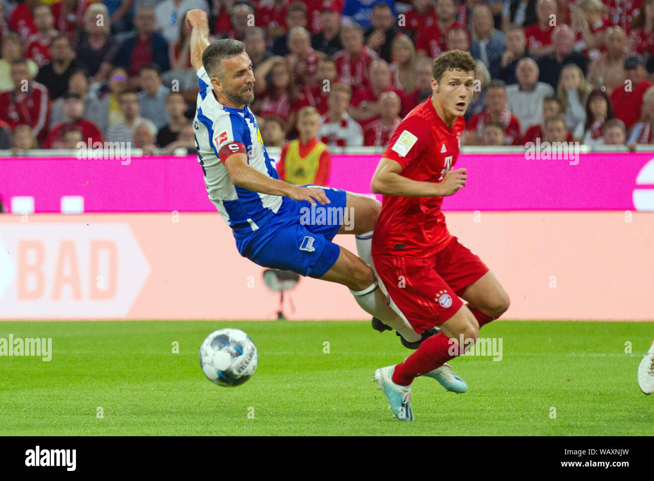 Benjamin pavard 08 august -Fotos und -Bildmaterial in hoher Auflösung ...