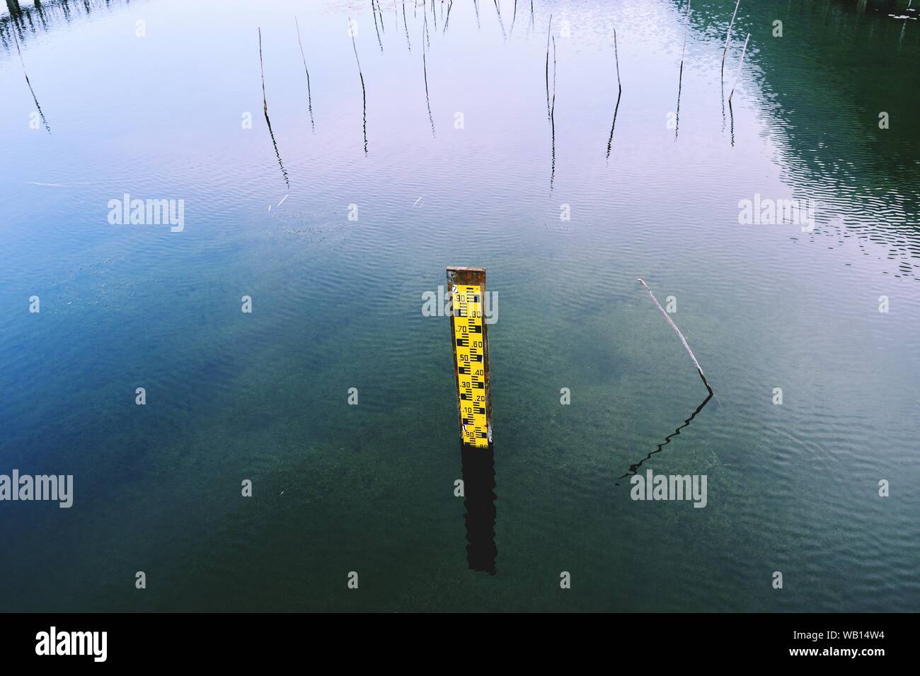 Wasserstands pegelmesser -Fotos und -Bildmaterial in hoher Auflösung ...