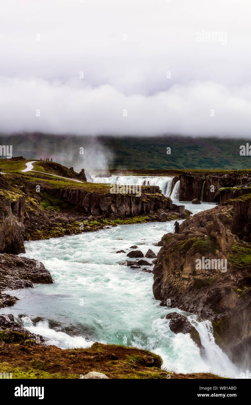 Island godafoss wasserfall -Fotos und -Bildmaterial in hoher Auflösung ...