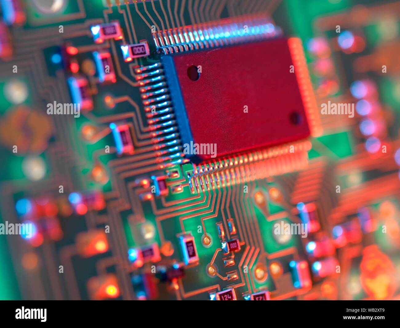 Elektronische Schaltung Stockfotos und -bilder Kaufen - Alamy