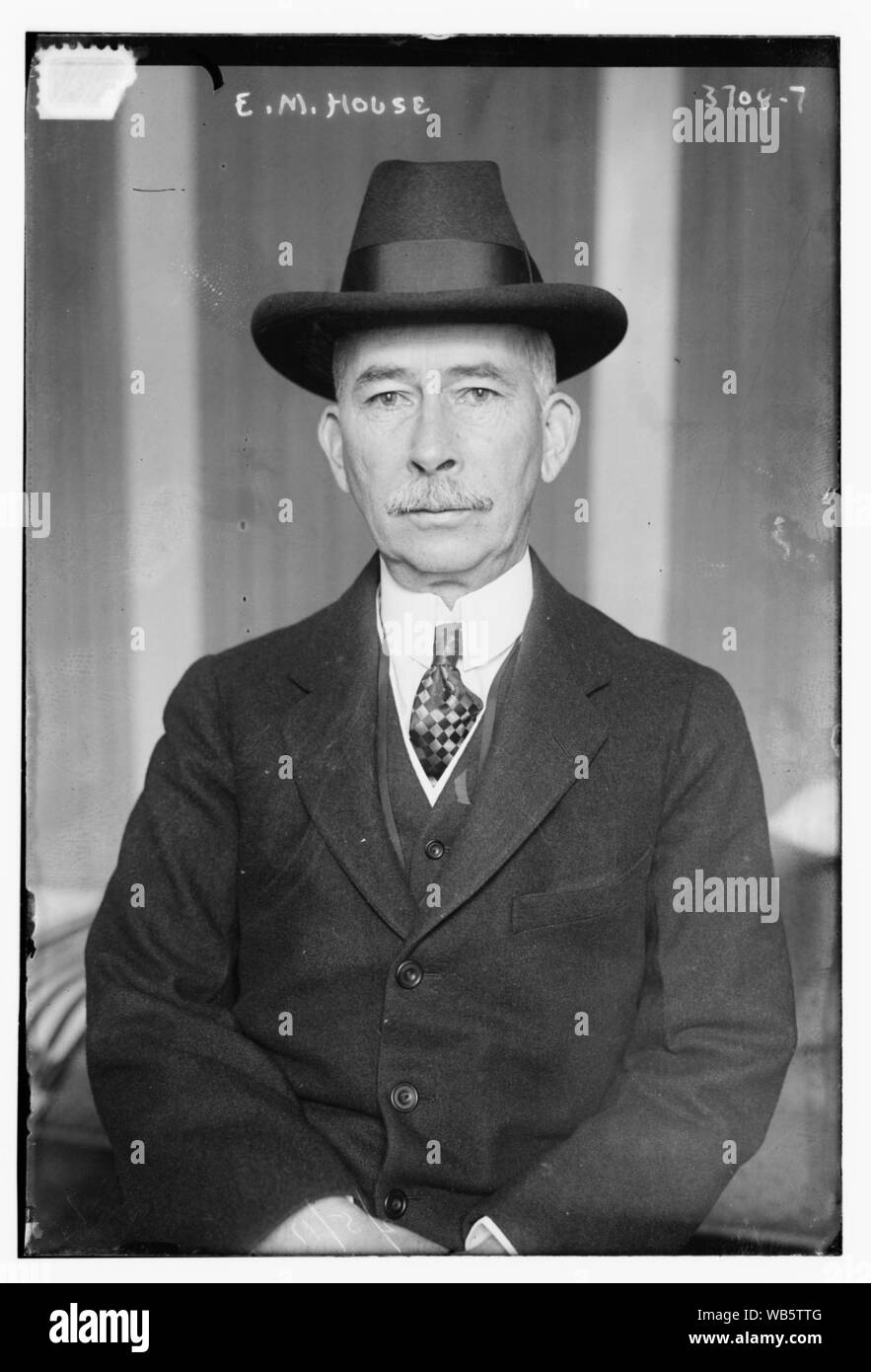 E m house -Fotos und -Bildmaterial in hoher Auflösung – Alamy