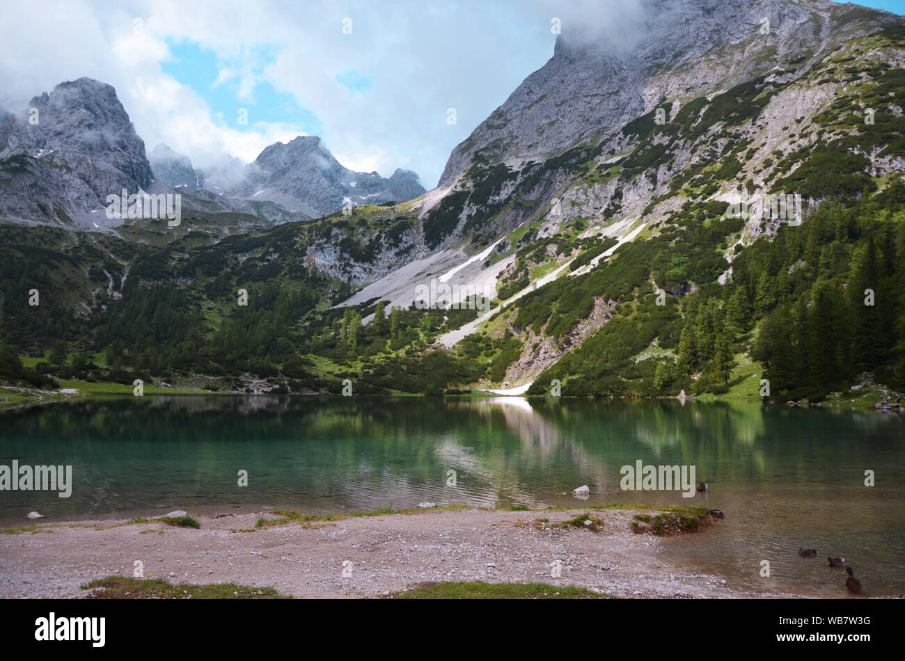 Seebensee mit zugspitze in -Fotos und -Bildmaterial in hoher Auflösung ...