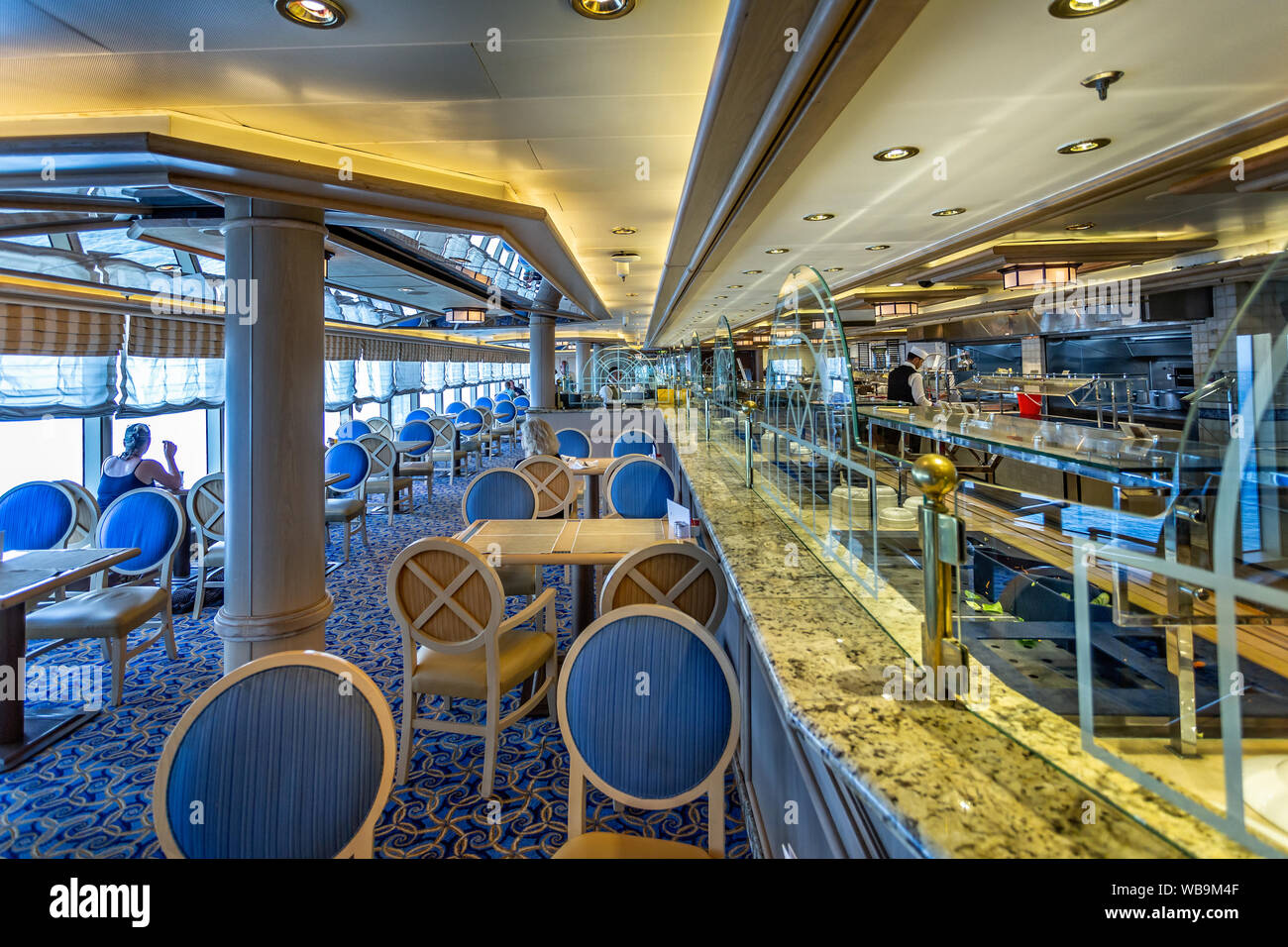 Buffet Restaurant an Bord der Cunard Cruise Liner Queen Victoria am 27 ...