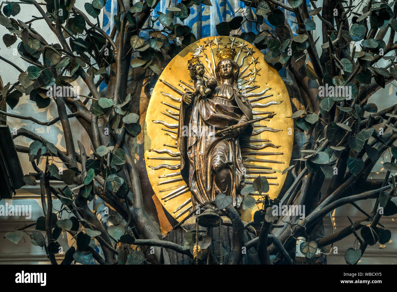 Statue Maria und Art in der Wallfahrtskirche Heilige Linde/Swieta Lipka, Ermland-Masuren, Polen ...