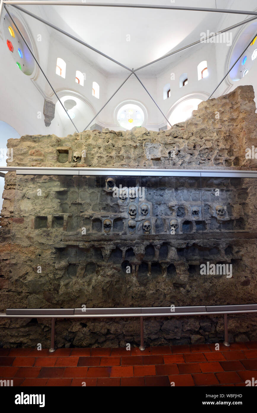 ćele kula -Fotos und -Bildmaterial in hoher Auflösung – Alamy