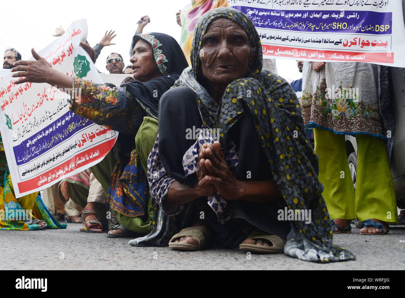 Pindi sheikh musa tehsil tandlia -Fotos und -Bildmaterial in hoher ...