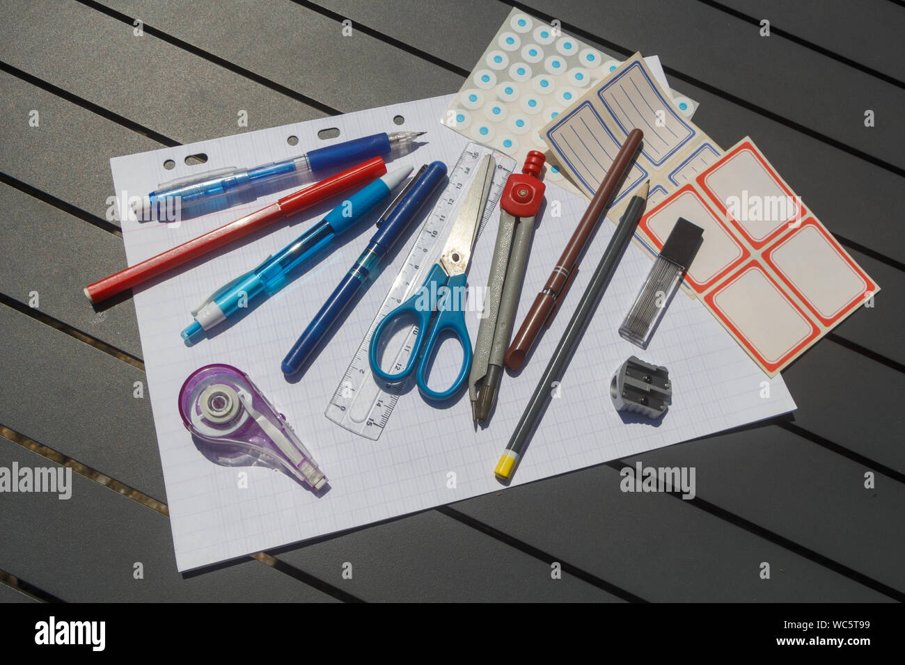 Der beginn der schule -Fotos und -Bildmaterial in hoher Auflösung – Alamy