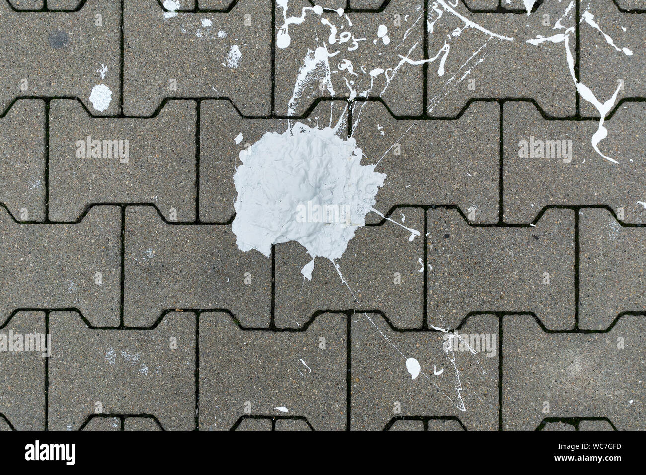 Pflaster malen -Fotos und -Bildmaterial in hoher Auflösung – Alamy