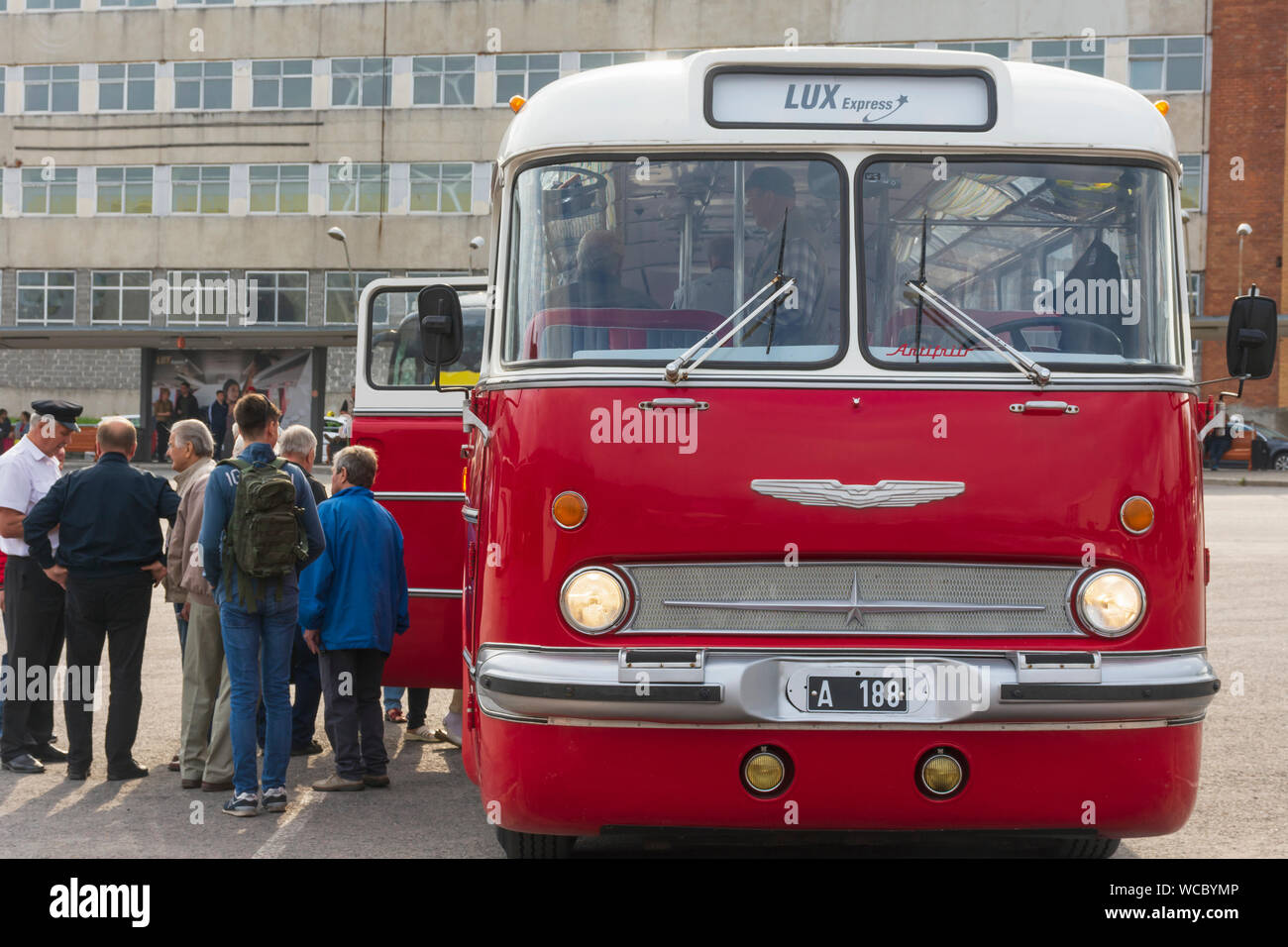 Ikarus 55 lux -Fotos und -Bildmaterial in hoher Auflösung – Alamy