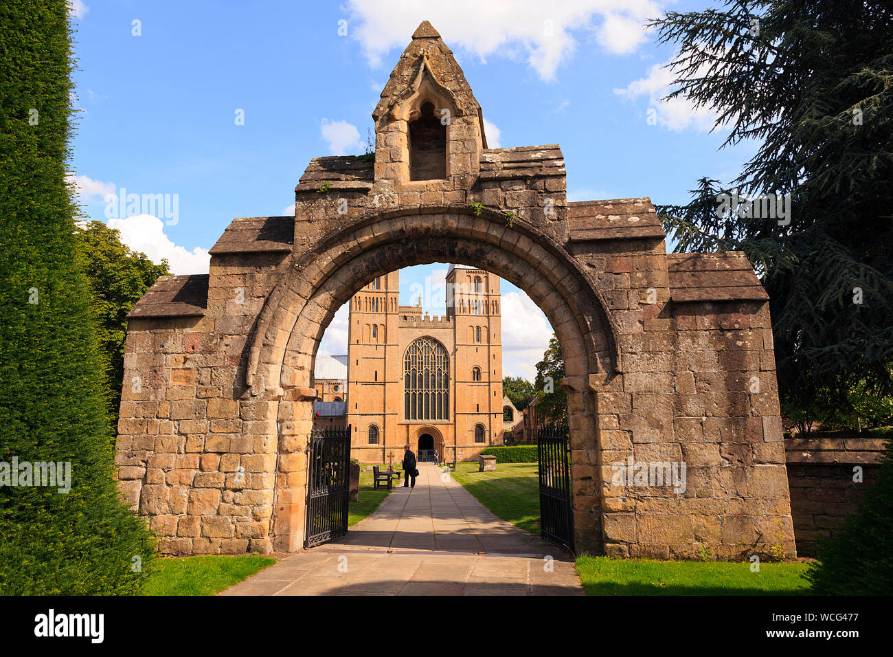 Romanisch Gotische Kirche Stockfotos und -bilder Kaufen - Alamy
