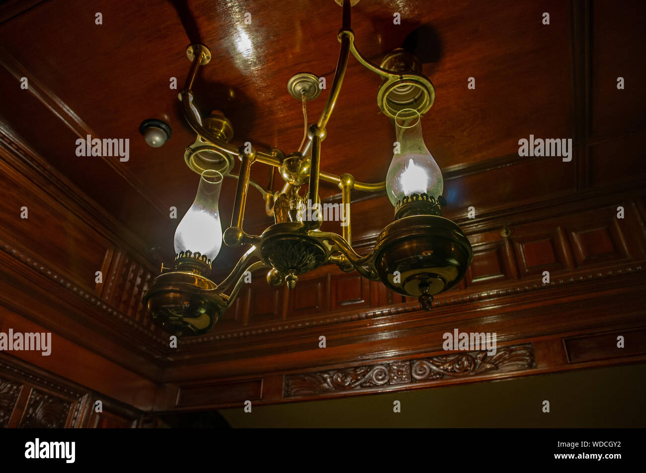 Alte holzarbeiten -Fotos und -Bildmaterial in hoher Auflösung – Alamy