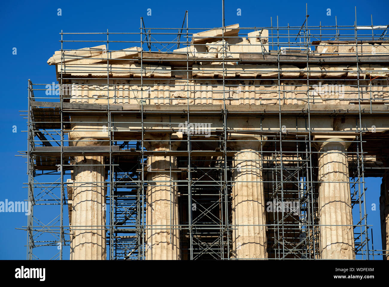 Der Parthenon Tempel, unter Gerüste, auf der Akropolis in Athen ...
